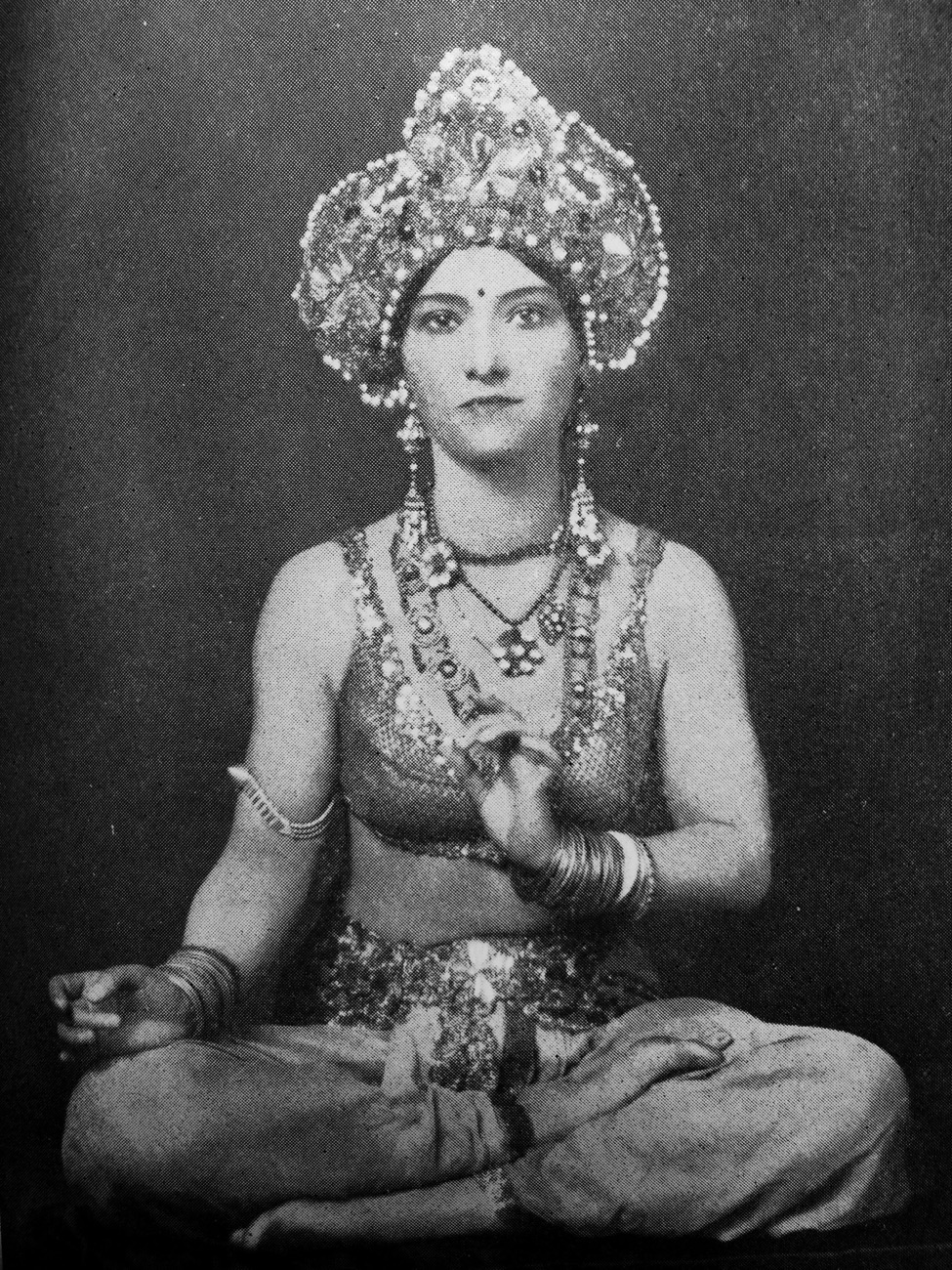 Ligament • Ideas / Dance / Connect • An Attakkalari initiative